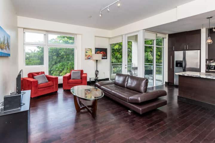 Updated Apt * Parking * Boutique Bdg * Sleeps 4 * - Miami, FL