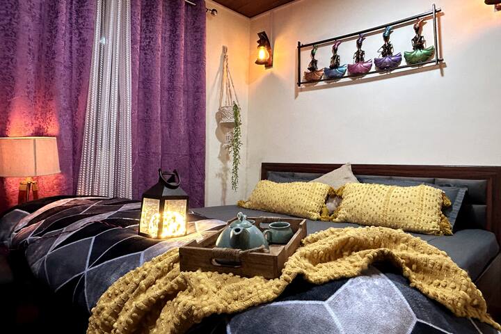 Laxmi Narayan Homestay Harsil, Mountain View Room - Gangotri