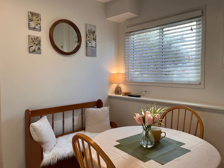 Cozy Private Suite Near Uvic - Saanich