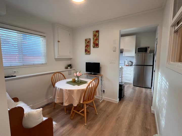 Cozy Private Suite Near Uvic - Victoria