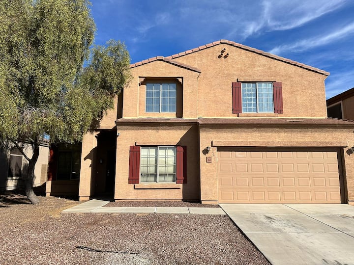 11bds 3bath! Cardinals Stadium & Spring Training! - Avondale, AZ