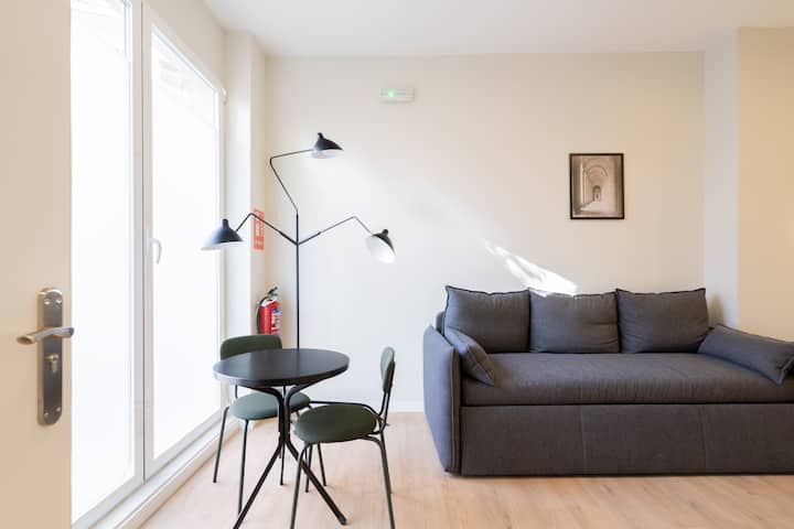 Ideal Studio For 2 Pax - Madrid