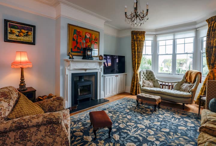 Detached Edwardian Villa With Parking & Garden - Broadstairs