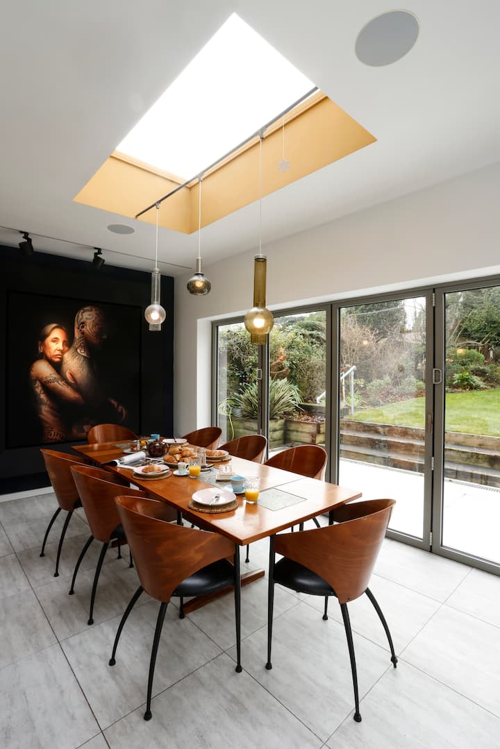 Detached Edwardian Villa With Garden And Parking - Broadstairs