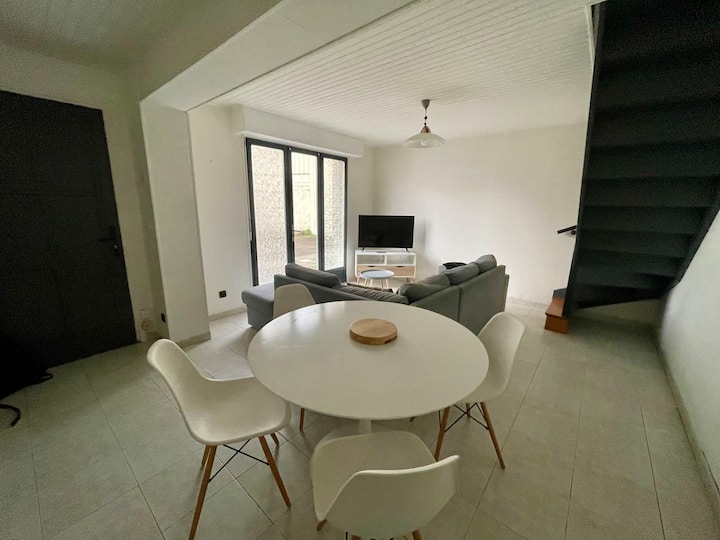 Maison Duplex Avec Parking à Deux Pas Du Centre - Châlons-en-Champagne