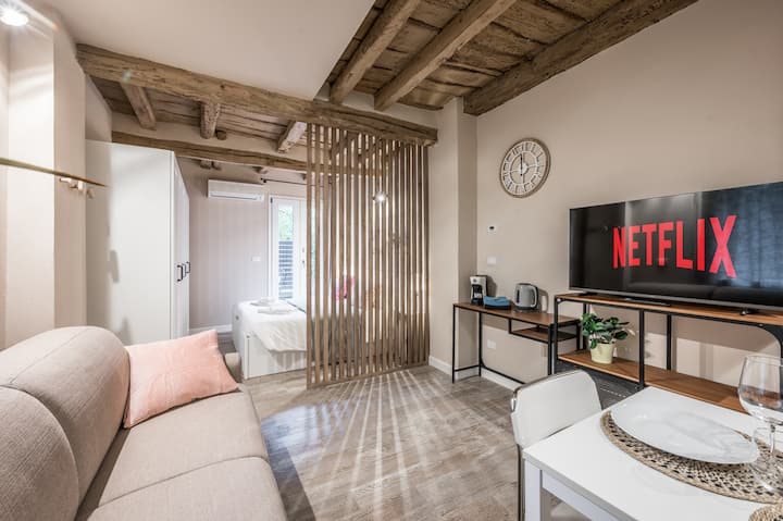 [Two Towers] Exclusive Apartment With Garden 5* - Bologna