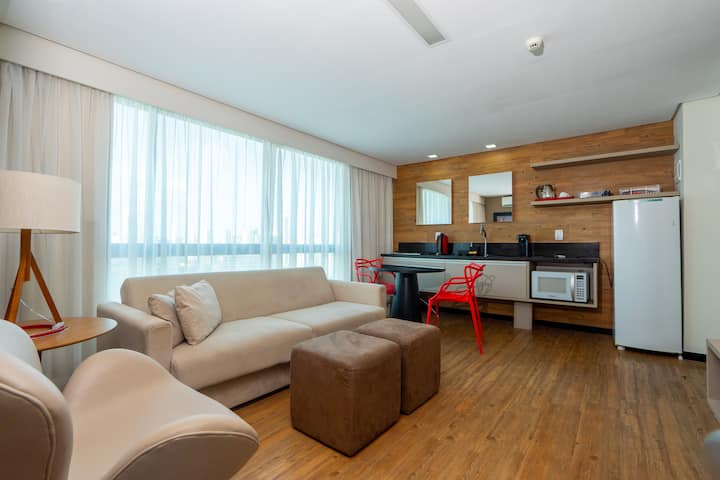 Perto Da Praia E Aeroporto Com Estrutura Top - Boa Viagem