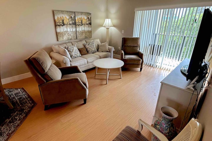 Lc-521 Perfect Cute Condo Near The Beach - Sunny Isles Beach, FL