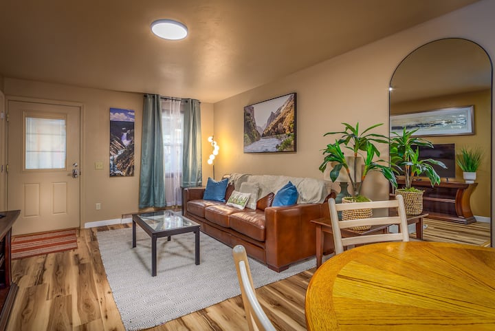 Sunset Cottage 1/ Bed, 1/ Bath - Sequoia National Park