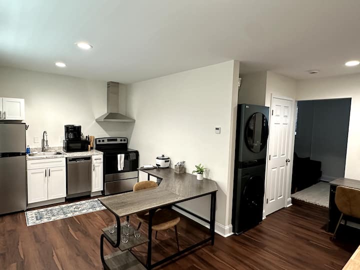 Homey 1br With Style & Amenities - Greenville, SC