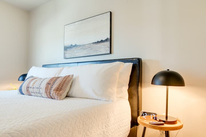 Near I29 & I94 | Spacious 4br | Family Ready - Fargo, ND