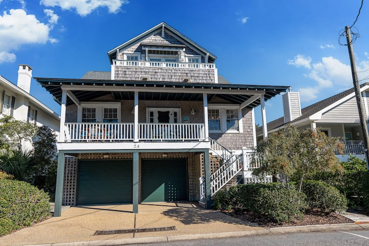 Stay Close - A Handcrafted, Historic Beach Cottage - Wrightsville Beach, NC