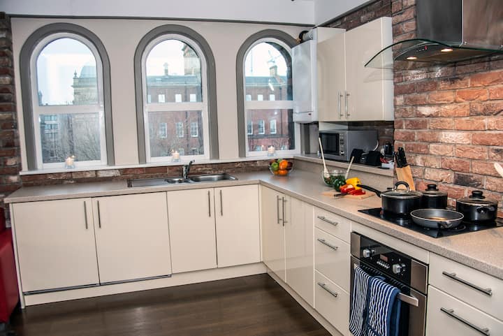 Central 3 Bedroom Apartment For 6 People - Liverpool