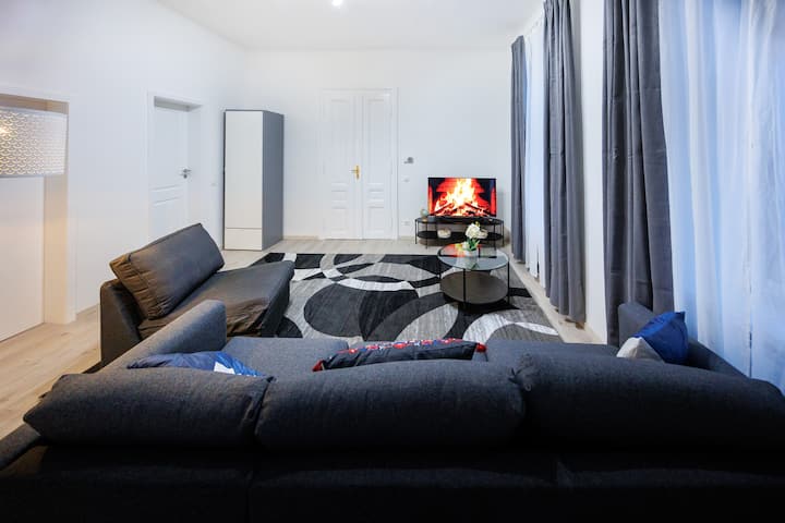 Modern 1br Near Danube River | Prime Location - Klosterneuburg