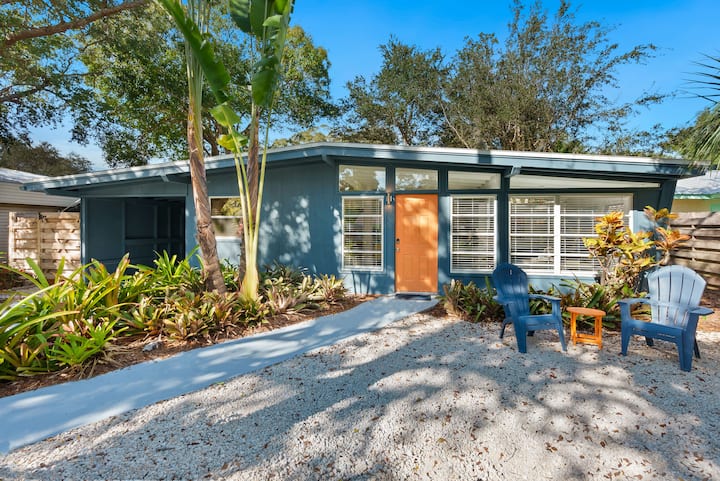 Mid-century Arlington Park Home - Sarasota