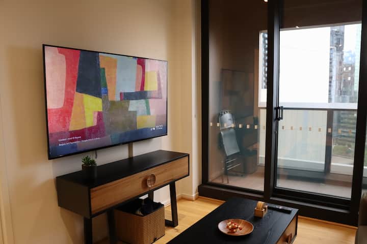 Southbank 1 Bedroom Apartment With Parking & Pool - Victoria