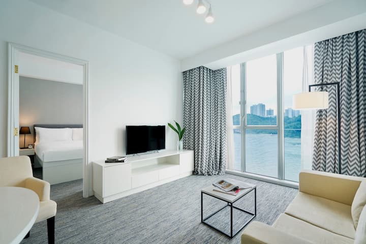 Grand Bay View Hotel - Seaview Suite - 天水圍