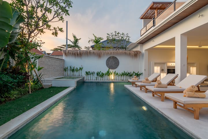 4br Private Villa Walking Distance To The Beach - Indonesia