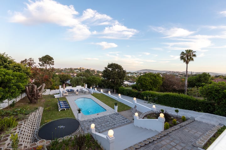 Luxury Seaview Villa - Plettenberg Bay