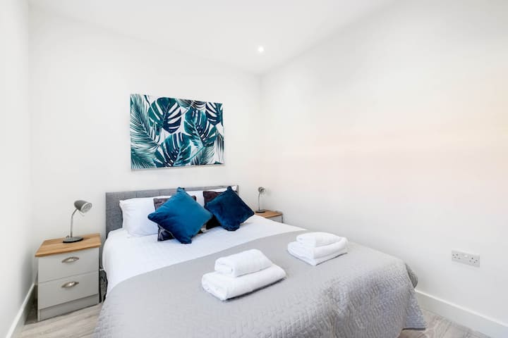 Corby Town Centre Serviced Apartment-01 With Wi-fi - Corby