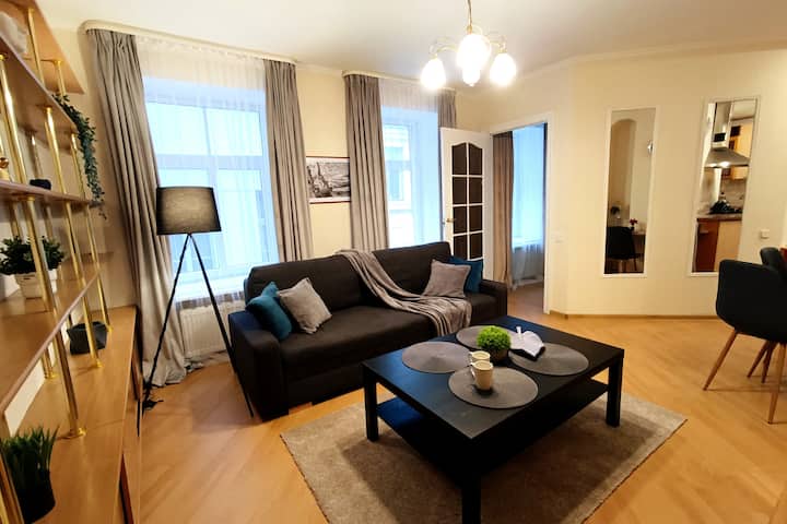 Old Town 2br Apt Ideal For Sightseeing & Work - Riga