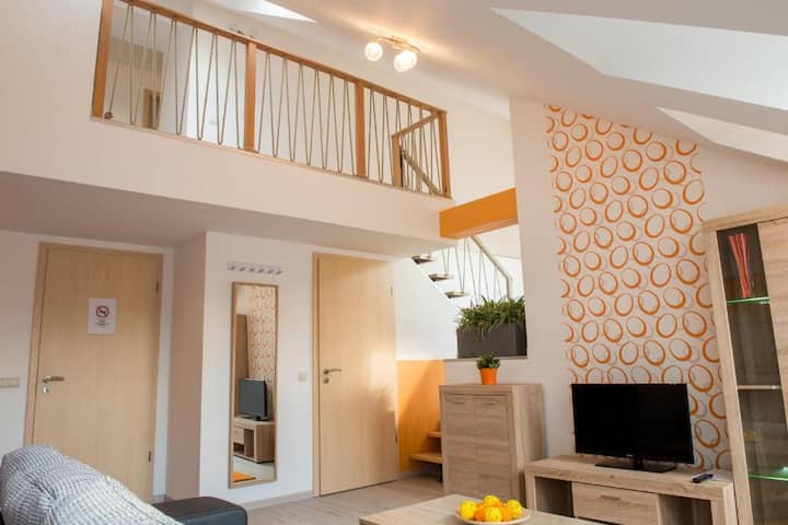 Bcr-duplex Apartment With View - Budapest