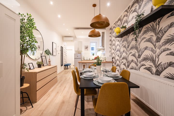 Warm Elegance Retreat : 75 M2 Comfort Near Ny Café - Budapest