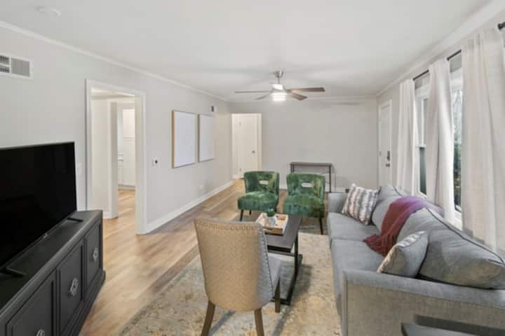 Modern Home Near Dt Libertyville And Naval Base - Lake Forest, IL