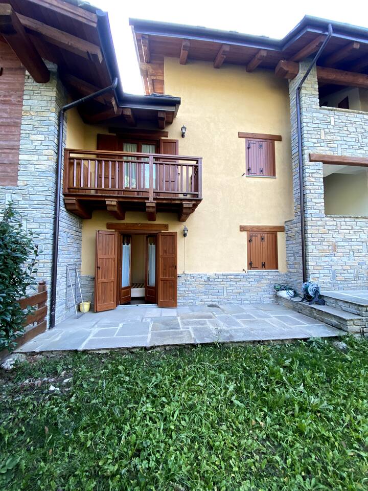 Appartamento Con Giardino - Free Box Auto & Wi-fi - Oulx