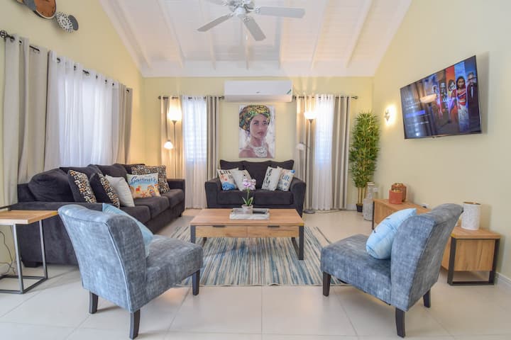 Richmond Luxury Escape W/ King Bed + Gazebo - Jamaika