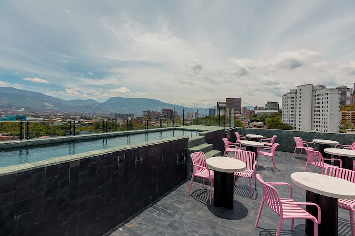 Breakfast Free+ac+pool+wifi+tv At Medellin - Medellín