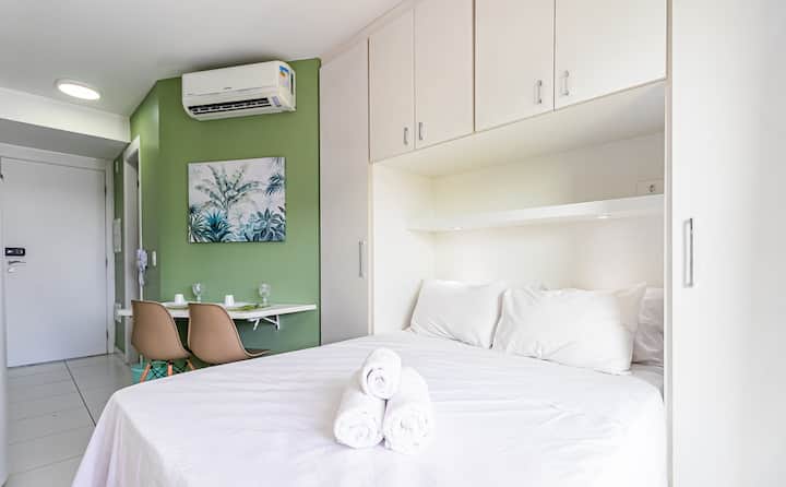 Lindão De Santana  Provençal Expocn Metrô Piscina - Sao Paulo