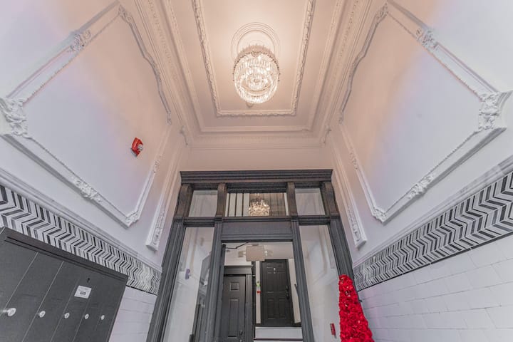 ~Luxe Gem: Cozy Stylish Private Room - Jersey City, NJ