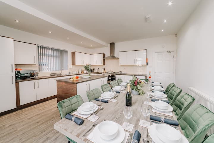 Stunning Spacious Family Contractor Fast Wifi, Sky - Birmingham