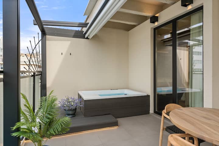 Top Floor Luxury Suite With Heated Jacuzzi - Athens