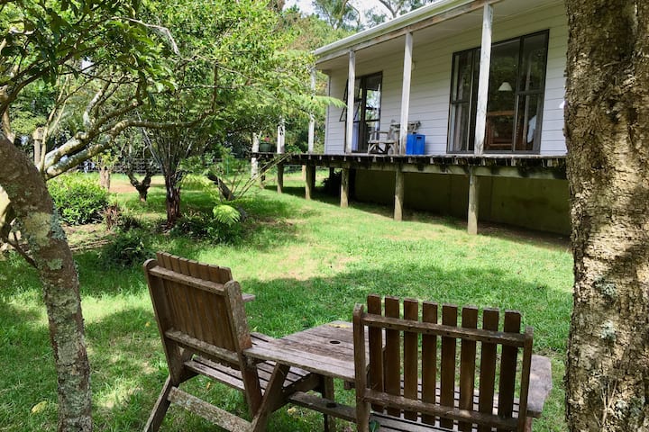 Cosy Cottage Vibes! - Parakai