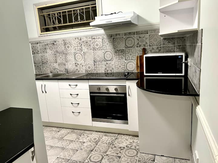 Leafy Paddington Hidden Gem - Brisbane