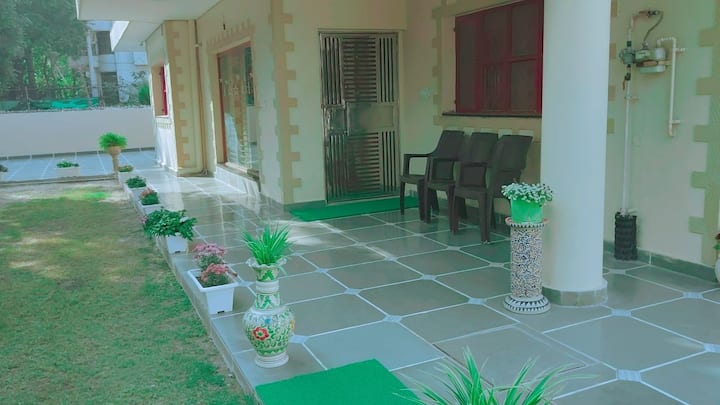 The Roi Palace - Faridabad