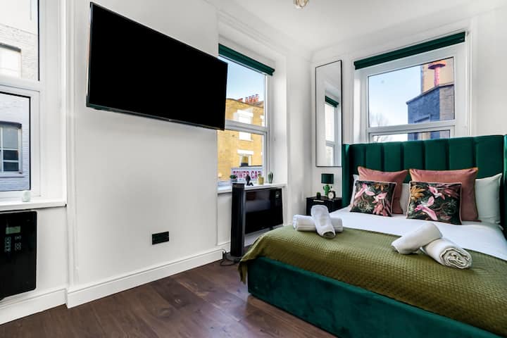 Brand New Elegant Flat Near Shoreditch - London
