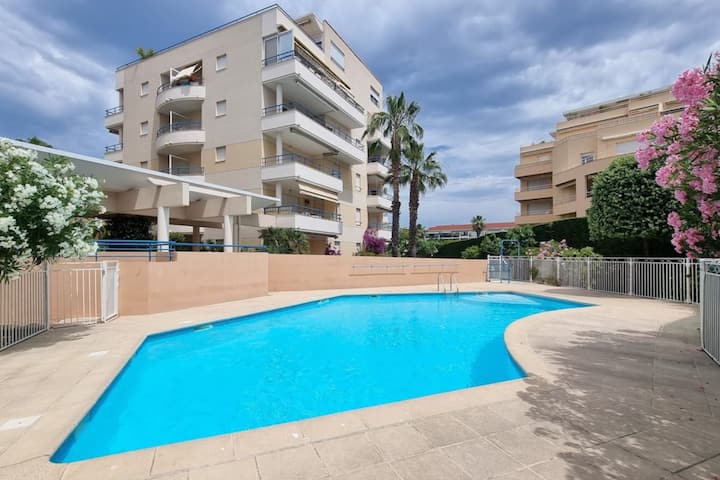 Appartement En Résidence, Piscine Et Proche Plage - Fréjus