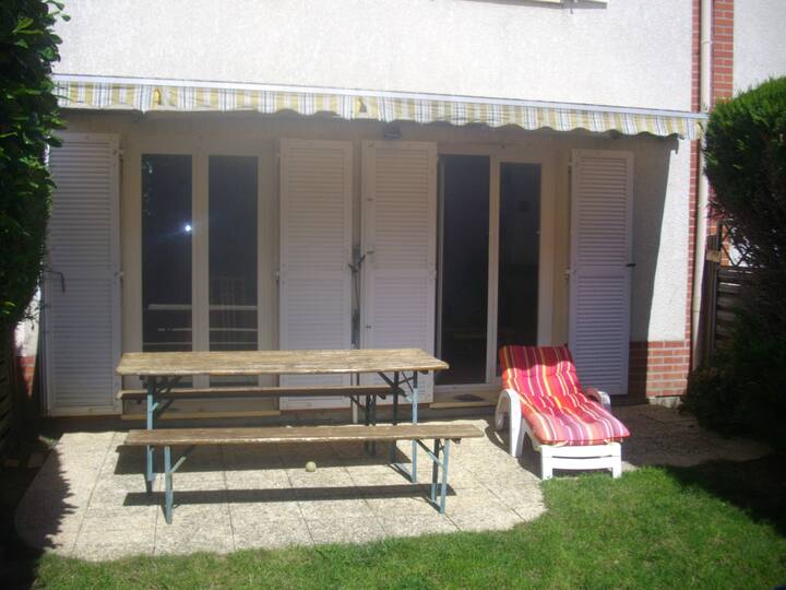 Maison : Proche Du Vélodrome Et Du Golf National - Montigny-le-Bretonneux