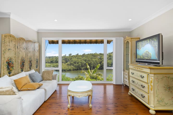 River View Oasis | Spacious 3-bed House With Pool - Lane Cove National Park