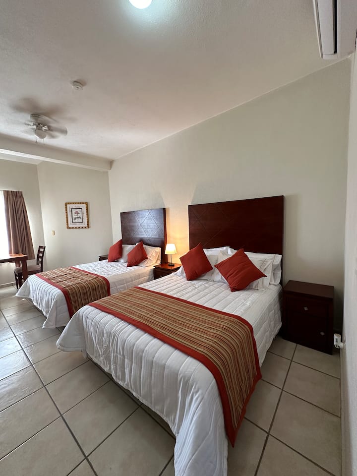 Habitación En Edificio Céntrico - Cabo San Lucas