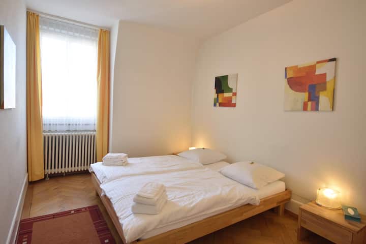 Cosy 2-bedroom Near Lake (Stardust 31) - Zúrich, Suiza