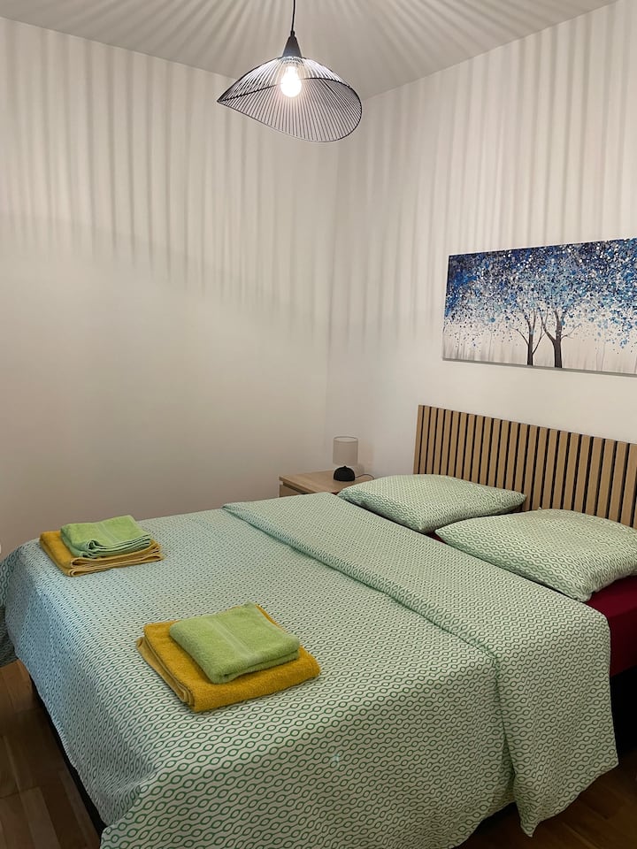 Port Royal, Sur Cour,  Beau 2 Pièces Meublé - Paris Gare de Lyon