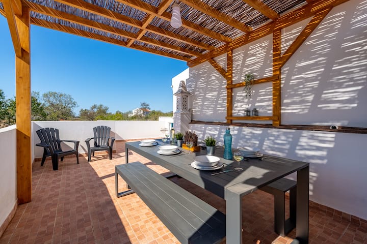 Maison De Village Solarium Vue Montagne - Prainha