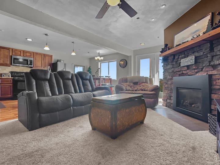 Summit205c Across From Village Sleep 10 Views Wifi - Snowshoe, WV