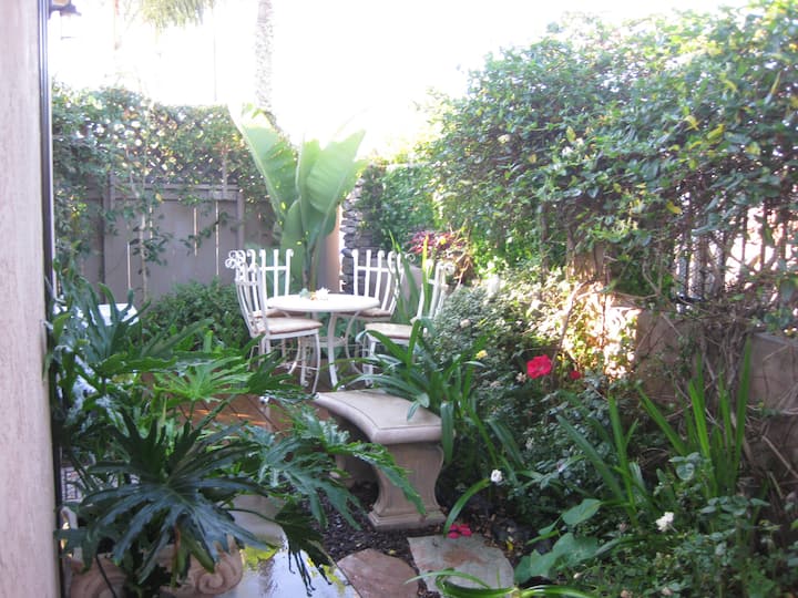 Garden Apartment - San Diego Airport (SAN)