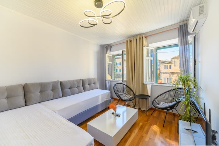 Mitropoleos Loft - Corfu