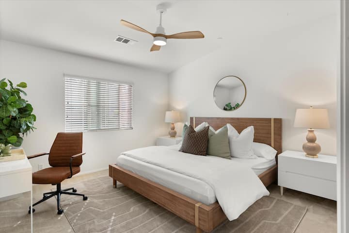 Irvine Private 2b/3ba Home Near Great Park - Irvine, CA